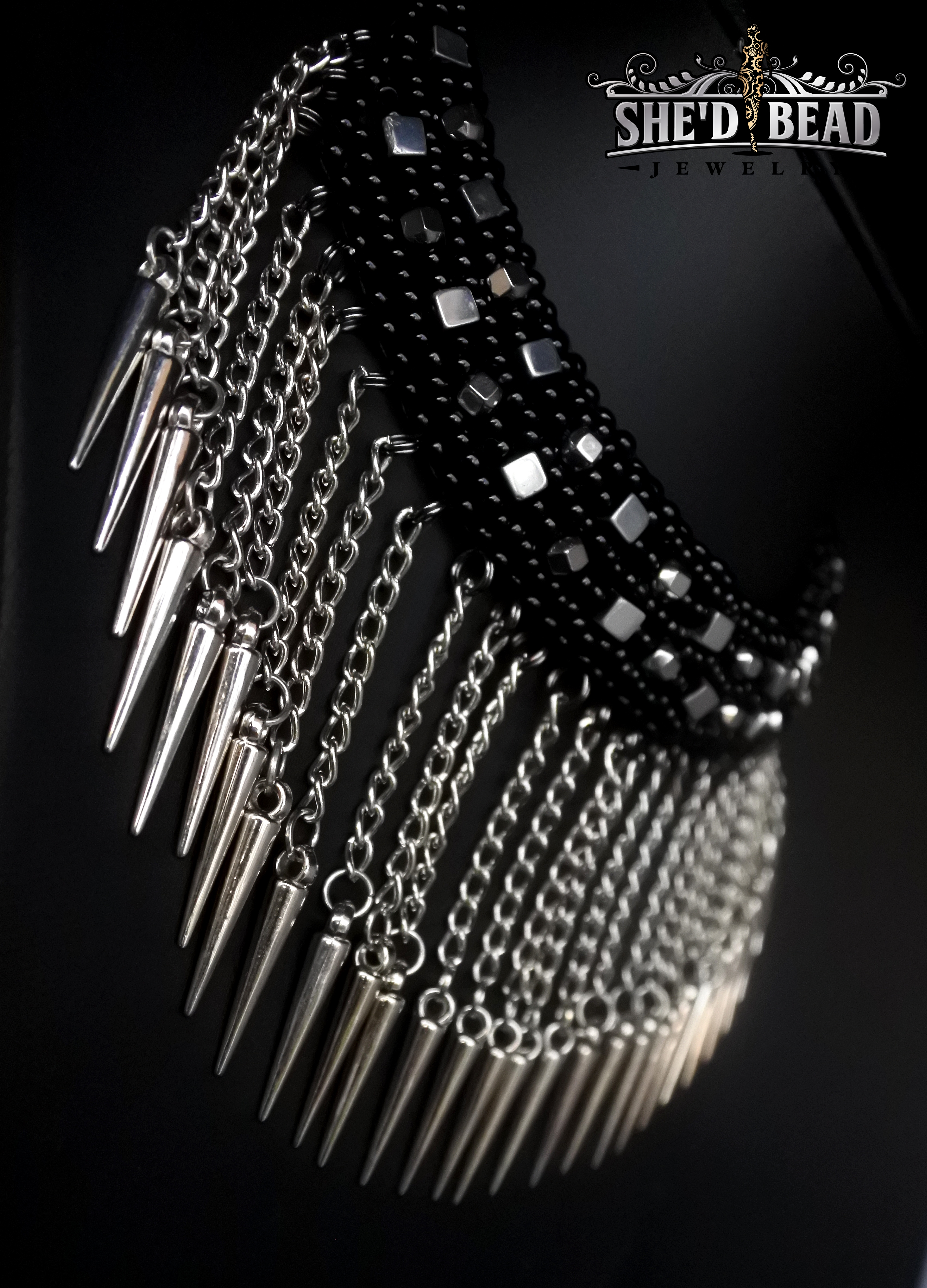 Zadranka Ana Padovan zna kako pretočiti rock i metal u unikatni nakit ...