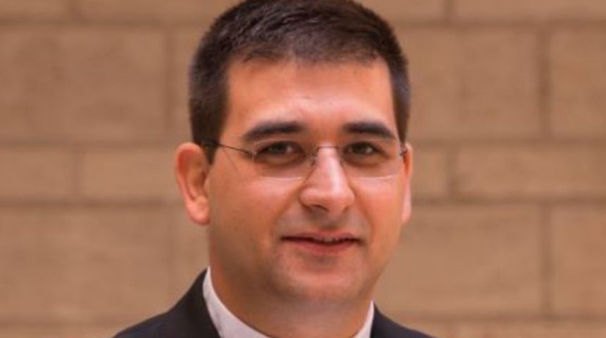 Don Ante Dražina novi je ravnatelj Klasične gimnazije Ivana Pavla II ...