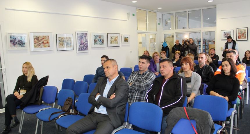 Predstavljen projekt Izobrazno-informativne aktivnosti za Benkovac ...