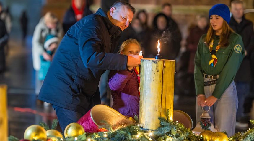 Prva adventska svijeća: simbol vjere i nade - eZadar.hr