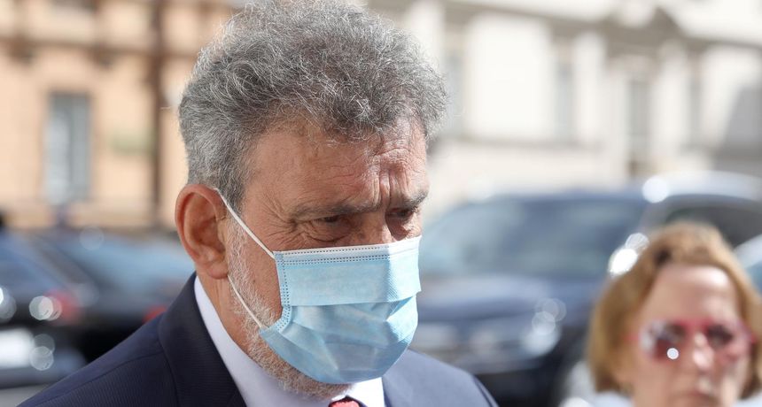 Fuchs: Postoji mogućnost da nastava bez maski bude u epidemiološki ...