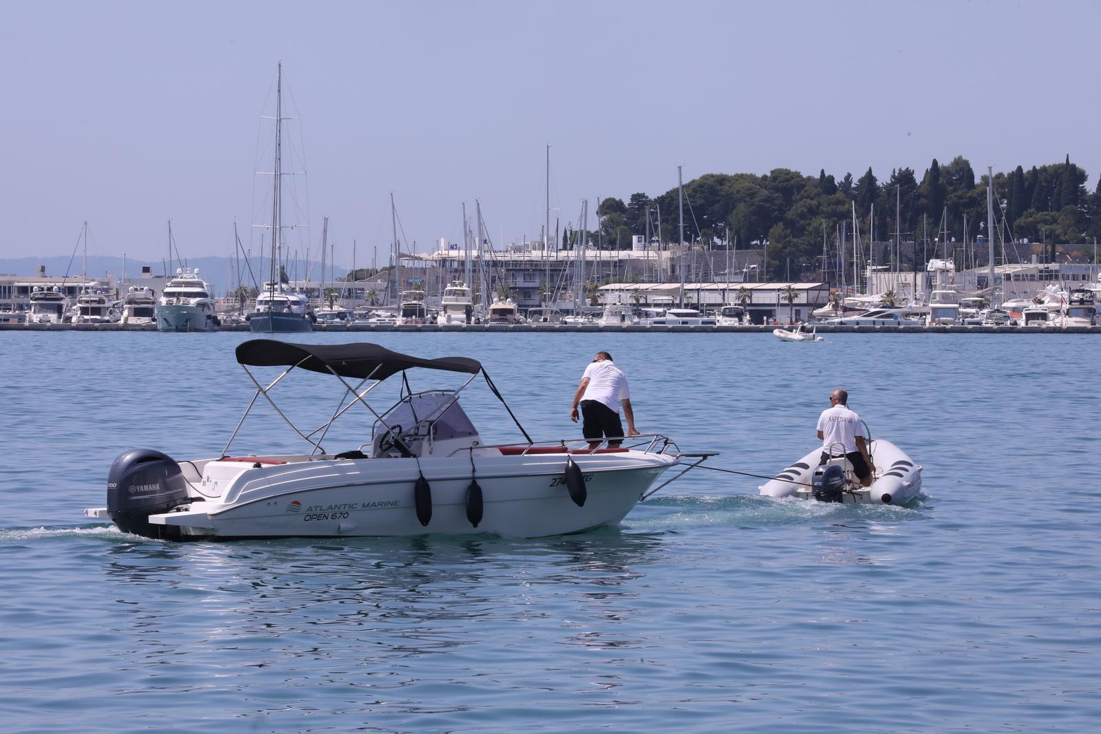 U moru na ulazu u Kaštelanski zaljev izvučeno beživotno tijelo - eZadar.hr