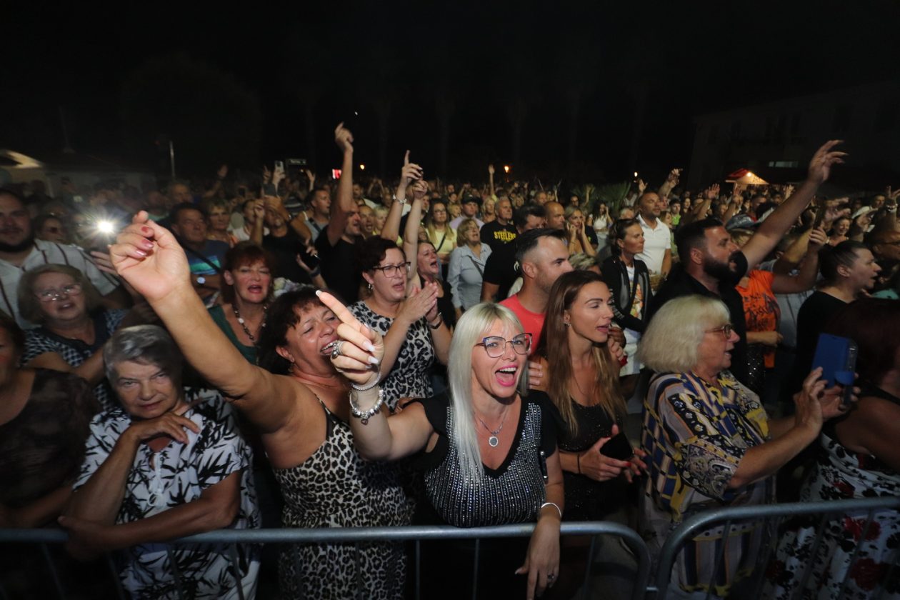 Virsko ljeto: Alka Vuica u sjajnoj atmosferi oduševila Virane - eZadar.hr