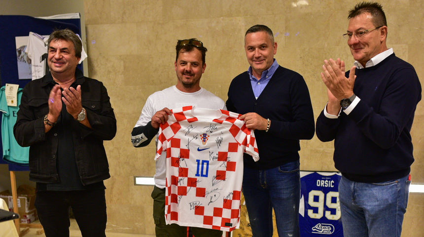 Svečano obilježen trideseti rođendan NK Pag - eZadar.hr
