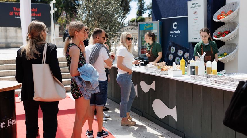 "Špica" se seli na Tuna, Sushi & Wine festival, stonske kamenice i ...