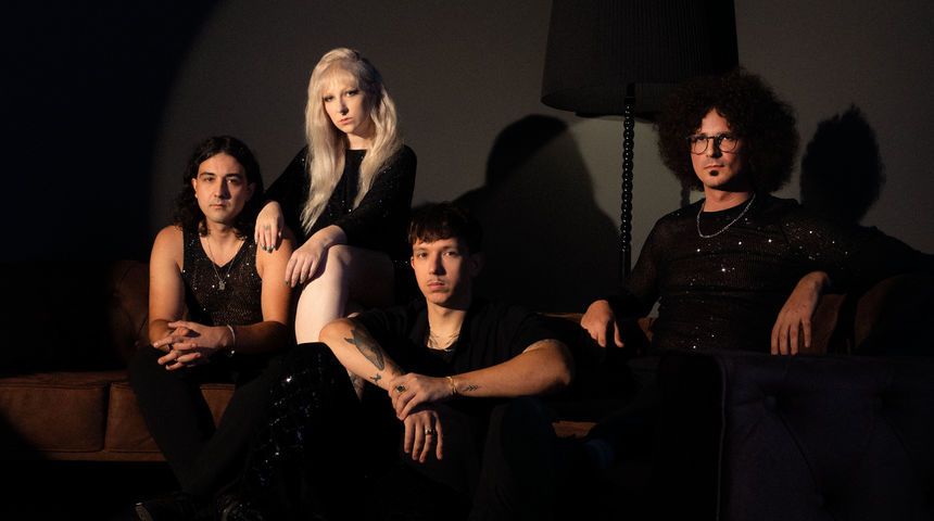 Kraj godine obilježila dva legendarna Studio 54 partija: plesna groznica nastavlja se i u 2025 ...